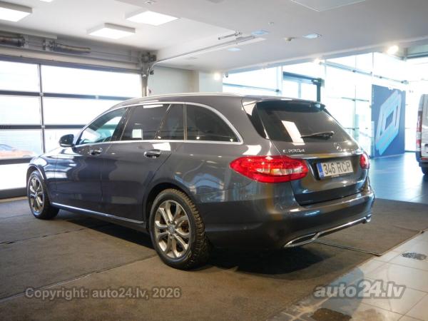 Grey Mercedes-Benz C-Class 2016 in Tallinn, with an engine capacity of 2.10 L and mileage of 307 thousand km for 12990 €, photo 4 on AUTOMOTO.COM.LV