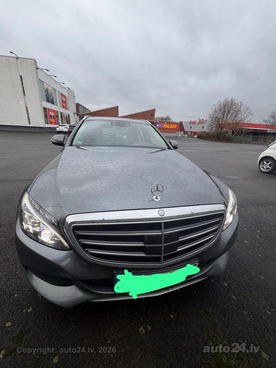 Pelēks Mercedes-Benz C-Class 2016 Rīga, ar dzinēja tilpumu 2.20 L un nobraukumu 300 tūkst. km par 13000 €, foto 1 vietnē AUTOMOTO.COM.LV