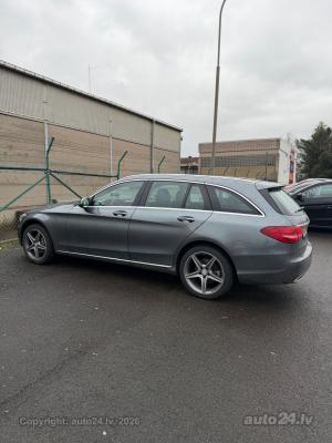 Pelēks Mercedes-Benz C-Class 2016 Rīga, ar dzinēja tilpumu 2.20 L un nobraukumu 300 tūkst. km par 13000 €, foto 7 vietnē AUTOMOTO.COM.LV