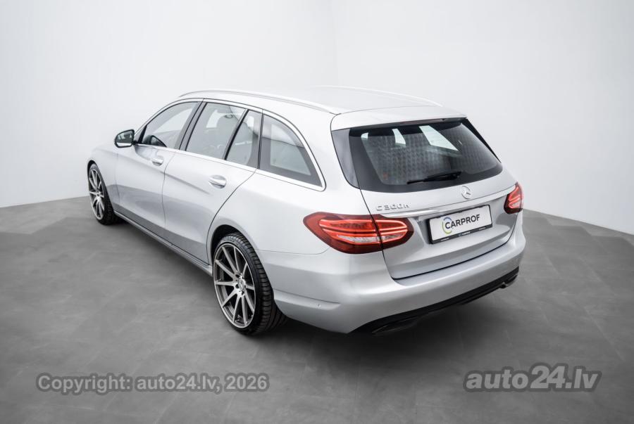 Pelēks Mercedes-Benz C-Class 2016 Tallina, ar dzinēja tilpumu 2.10 L un nobraukumu 186 tūkst. km par 12499 €, foto 7 vietnē AUTOMOTO.COM.LV