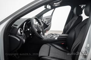 Pelēks Mercedes-Benz C-Class 2016 Tallina, ar dzinēja tilpumu 2.10 L un nobraukumu 186 tūkst. km par 12499 €, foto 8 vietnē AUTOMOTO.COM.LV