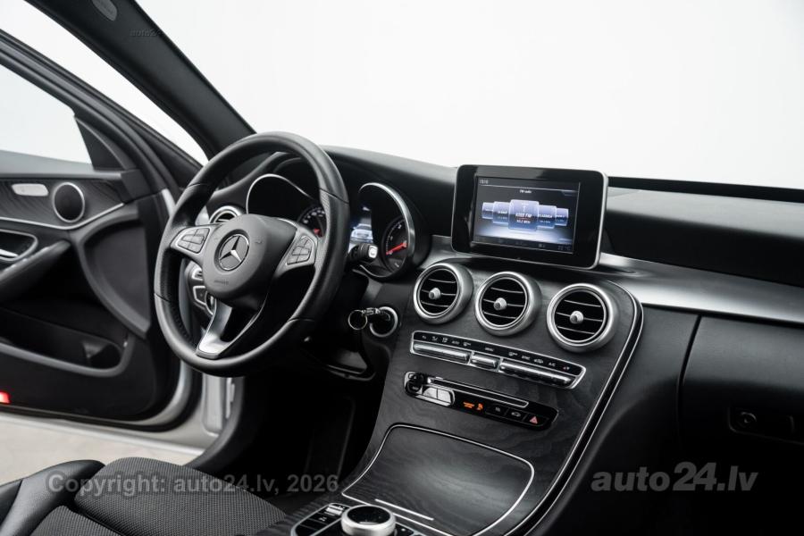 Pelēks Mercedes-Benz C-Class 2016 Tallina, ar dzinēja tilpumu 2.10 L un nobraukumu 186 tūkst. km par 12499 €, foto 12 vietnē AUTOMOTO.COM.LV