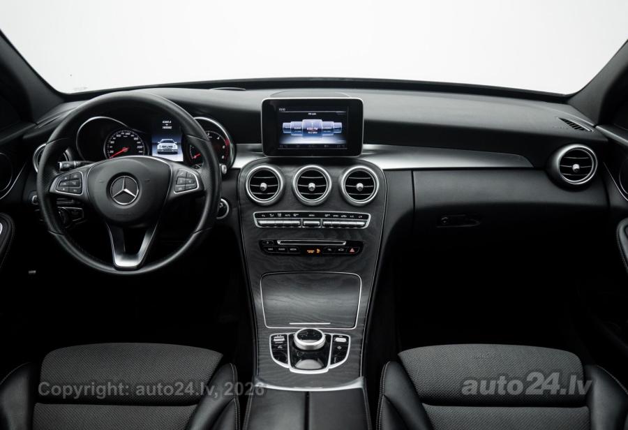 Pelēks Mercedes-Benz C-Class 2016 Tallina, ar dzinēja tilpumu 2.10 L un nobraukumu 186 tūkst. km par 12499 €, foto 13 vietnē AUTOMOTO.COM.LV