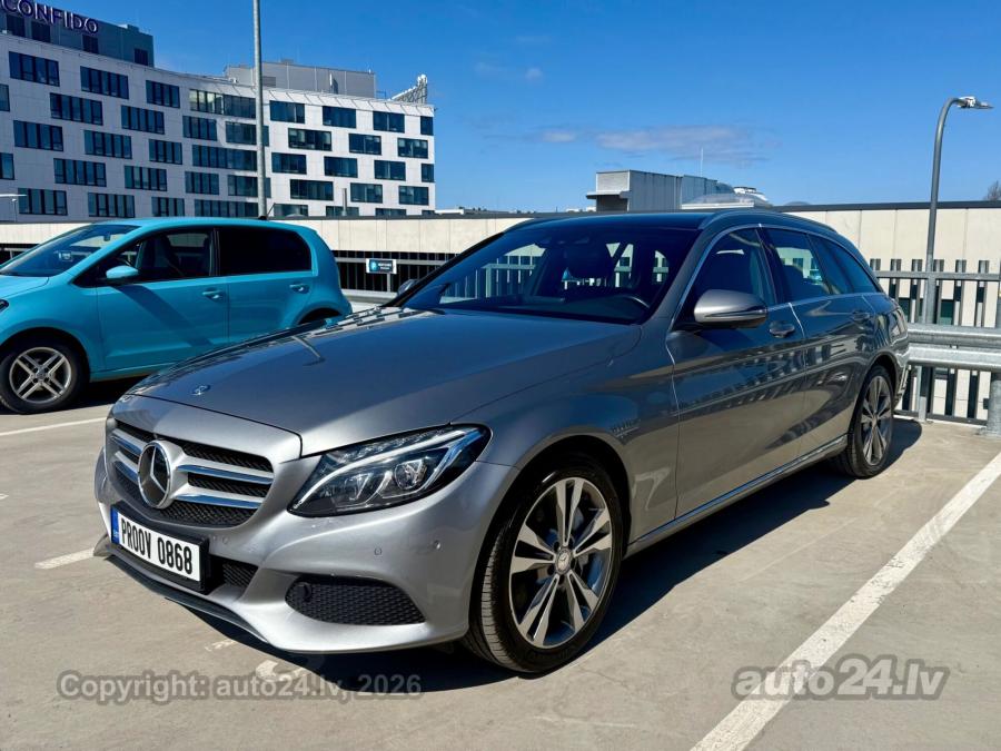 Pelēks Mercedes-Benz C-Class 2016 Tallina, ar dzinēja tilpumu 2.00 L un nobraukumu 130 tūkst. km par 14990 €, foto 3 vietnē AUTOMOTO.COM.LV