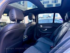 Pelēks Mercedes-Benz C-Class 2016 Tallina, ar dzinēja tilpumu 2.00 L un nobraukumu 130 tūkst. km par 14990 €, foto 12 vietnē AUTOMOTO.COM.LV