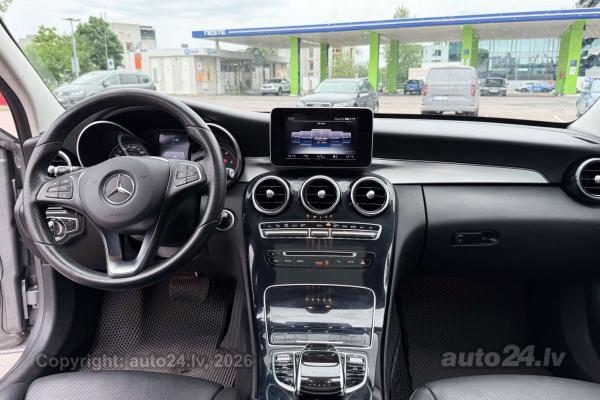 Pelēks Mercedes-Benz C-Class 2016 Tallina, ar dzinēja tilpumu 2.10 L un nobraukumu 243 tūkst. km par 15000 €, foto 8 vietnē AUTOMOTO.COM.LV