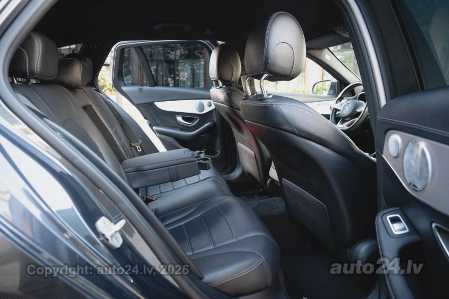 Pelēks Mercedes-Benz C-Class 2016 Tartu, ar dzinēja tilpumu 2.10 L un nobraukumu 213 tūkst. km par 13500 €, foto 18 vietnē AUTOMOTO.COM.LV