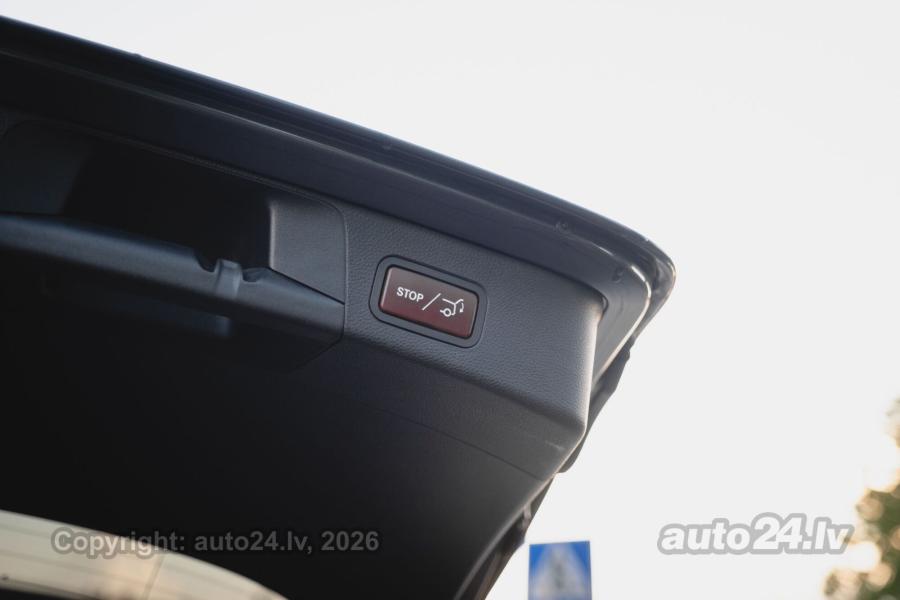 Pelēks Mercedes-Benz C-Class 2016 Tartu, ar dzinēja tilpumu 2.10 L un nobraukumu 213 tūkst. km par 13500 €, foto 25 vietnē AUTOMOTO.COM.LV