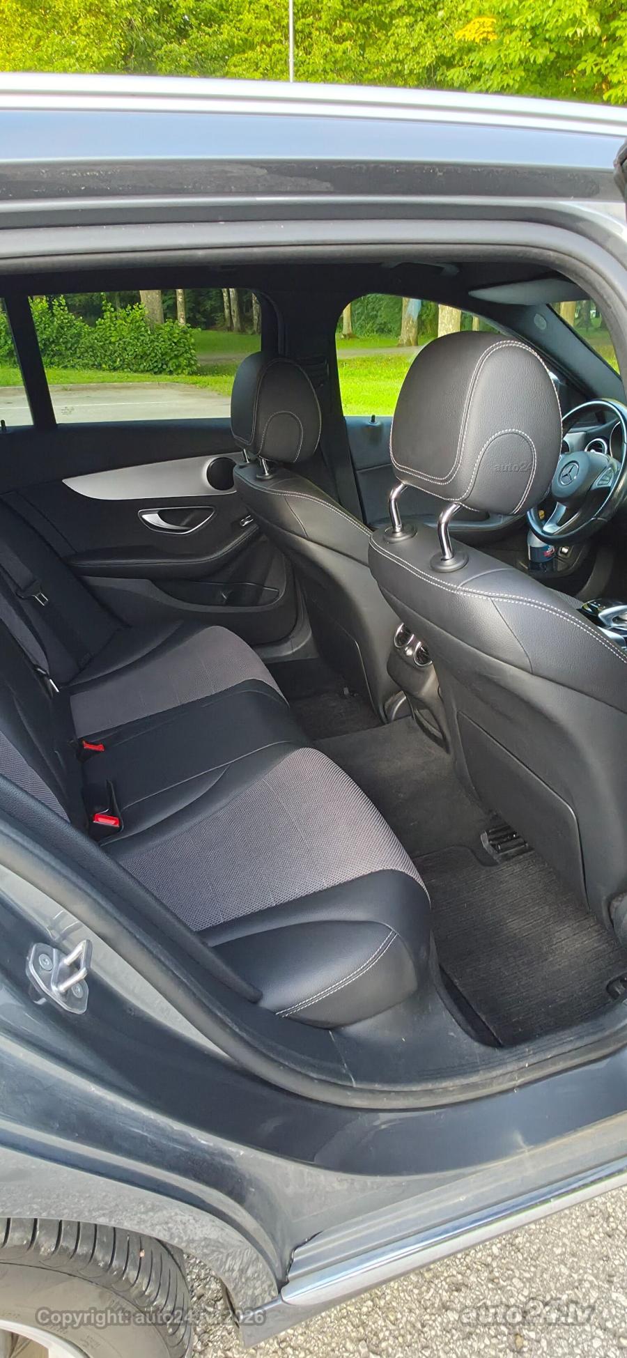 Grey Mercedes-Benz C-Class 2016 in Tartu, with an engine capacity of 2.10 L and mileage of 234 thousand km for 17000 €, photo 10 on AUTOMOTO.COM.LV