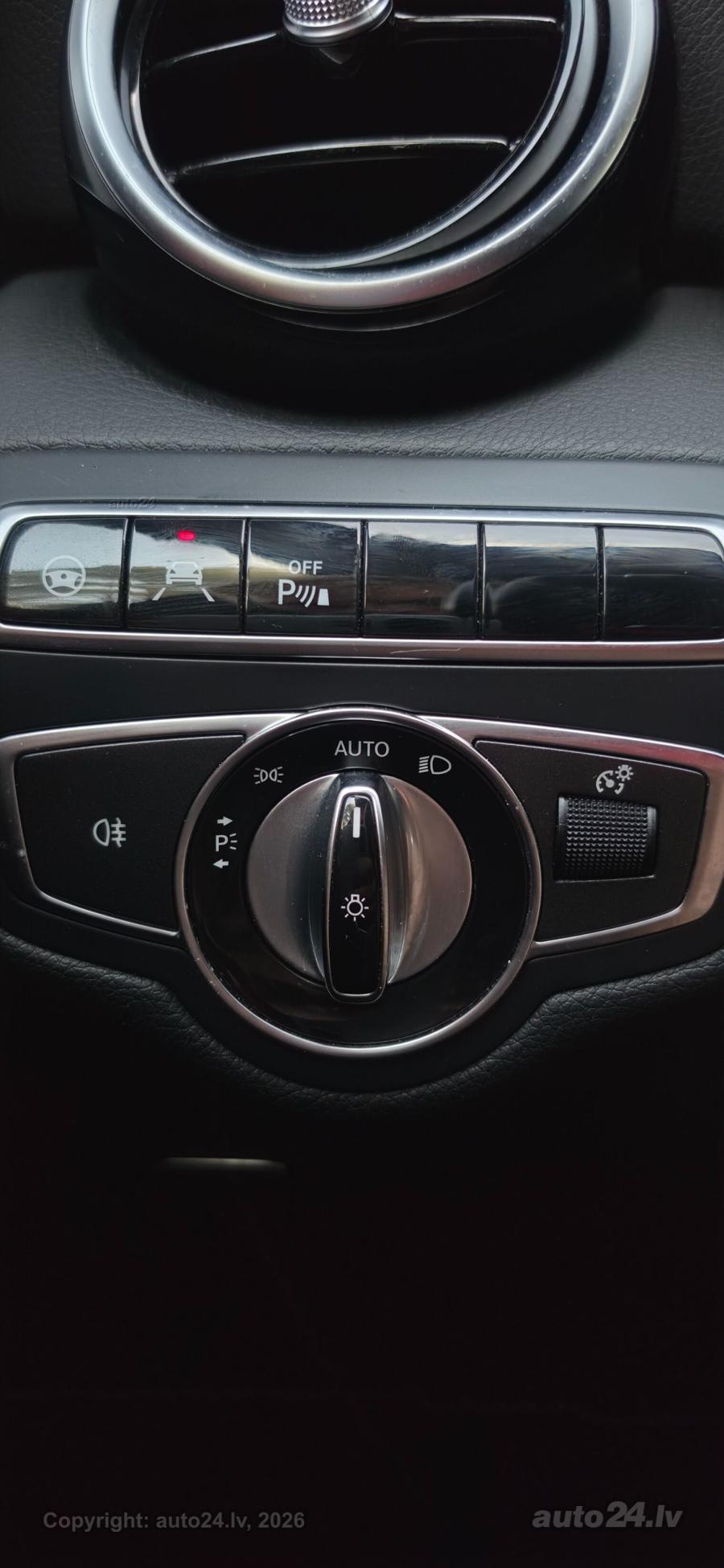 Grey Mercedes-Benz C-Class 2016 in Tartu, with an engine capacity of 2.10 L and mileage of 234 thousand km for 17000 €, photo 15 on AUTOMOTO.COM.LV
