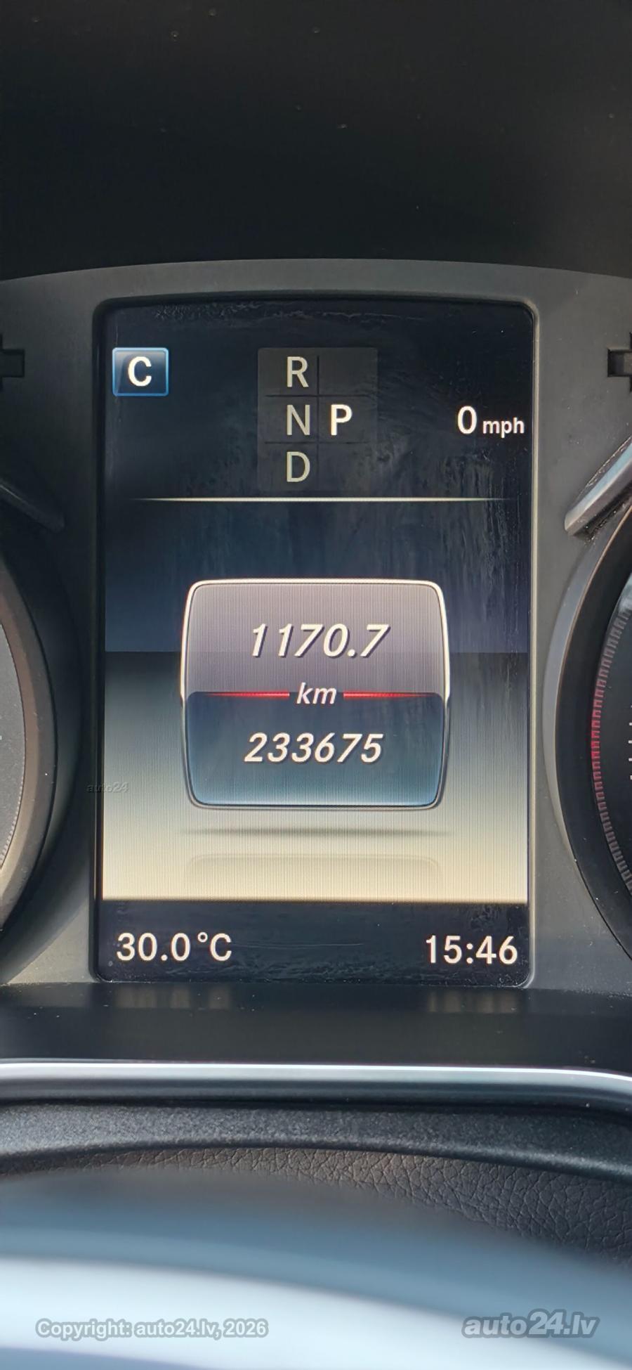Grey Mercedes-Benz C-Class 2016 in Tartu, with an engine capacity of 2.10 L and mileage of 234 thousand km for 17000 €, photo 21 on AUTOMOTO.COM.LV
