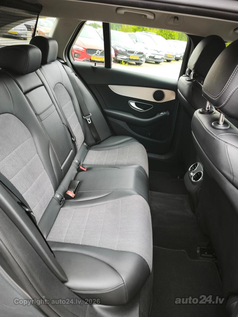 Pelēks Mercedes-Benz C-Class 2016 Tartu, ar dzinēja tilpumu 2.10 L un nobraukumu 205 tūkst. km par 13500 €, foto 15 vietnē AUTOMOTO.COM.LV