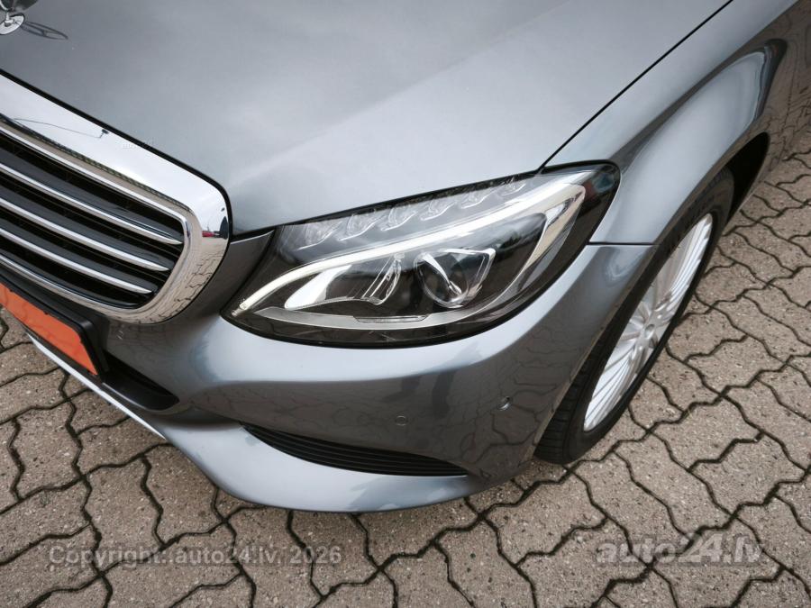 Pelēks Mercedes-Benz C-Class 2016 Tartu, ar dzinēja tilpumu 2.10 L un nobraukumu 205 tūkst. km par 13500 €, foto 22 vietnē AUTOMOTO.COM.LV