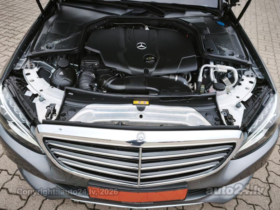 Pelēks Mercedes-Benz C-Class 2016 Tartu, ar dzinēja tilpumu 2.10 L un nobraukumu 205 tūkst. km par 13500 €, foto 23 vietnē AUTOMOTO.COM.LV