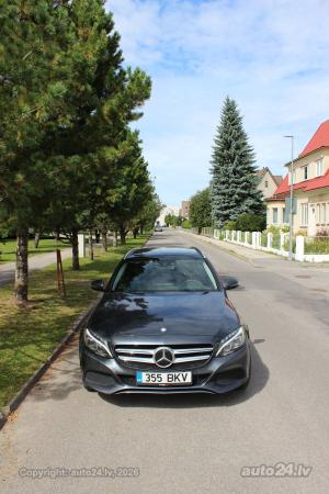 Grey Mercedes-Benz C-Class 2016 in Tallinn, with an engine capacity of 2.00 L and mileage of 275 thousand km for 12000 €, photo 3 on AUTOMOTO.COM.LV