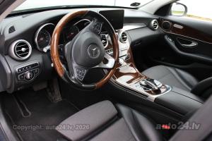 Grey Mercedes-Benz C-Class 2016 in Tallinn, with an engine capacity of 2.00 L and mileage of 275 thousand km for 12000 €, photo 12 on AUTOMOTO.COM.LV