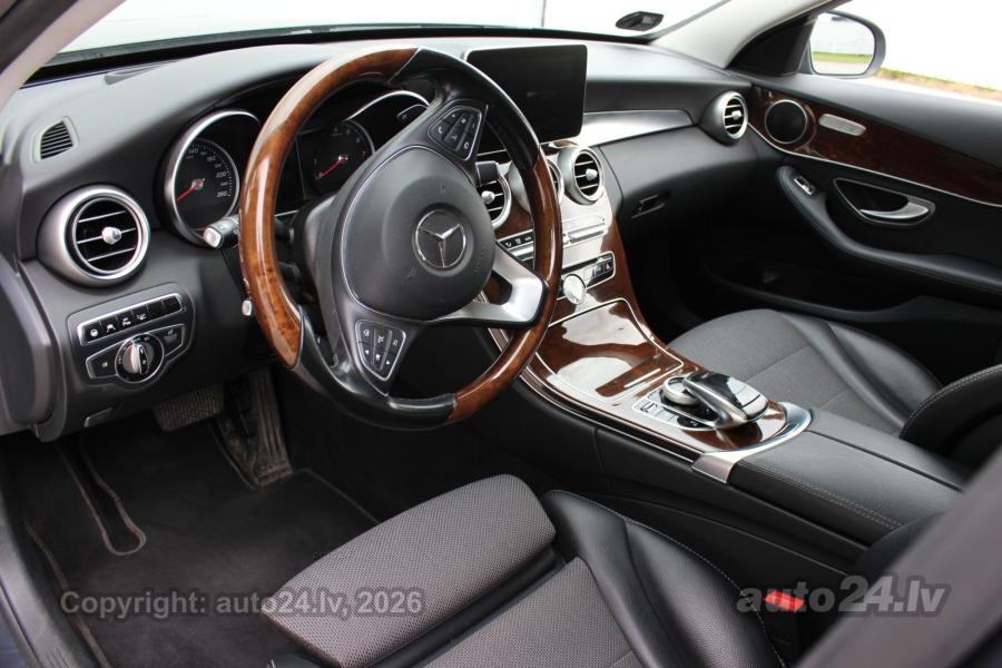 Grey Mercedes-Benz C-Class 2016 in Tallinn, with an engine capacity of 2.00 L and mileage of 275 thousand km for 12000 €, photo 12 on AUTOMOTO.COM.LV