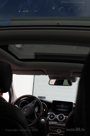 Grey Mercedes-Benz C-Class 2016 in Tallinn, with an engine capacity of 2.00 L and mileage of 275 thousand km for 12000 €, photo 17 on AUTOMOTO.COM.LV