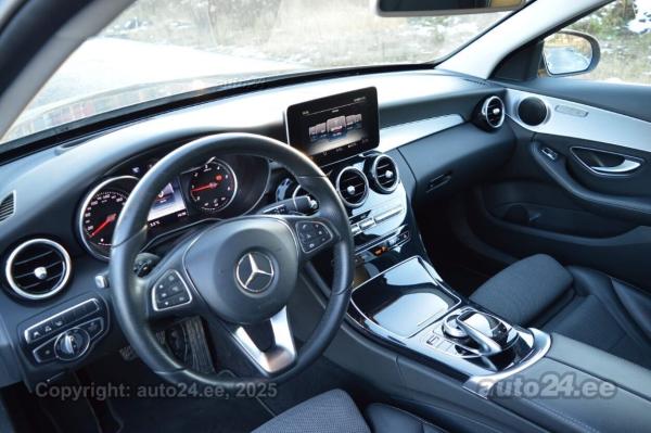 Pelēks Mercedes-Benz C-Class 2017 Tartu, ar dzinēja tilpumu 2.10 L un nobraukumu 181 tūkst. km par 17750 €, foto 11 vietnē AUTOMOTO.COM.LV