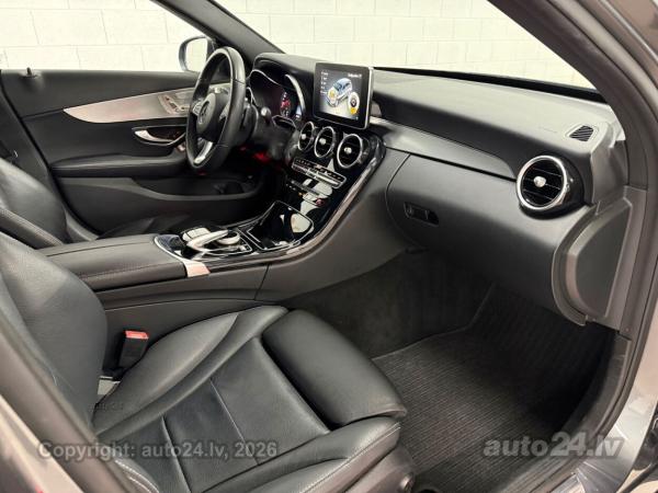 Grey Mercedes-Benz C-Class 2017 in Parnu, with an engine capacity of 2.00 L and mileage of 158 thousand km for 14990 €, photo 11 on AUTOMOTO.COM.LV