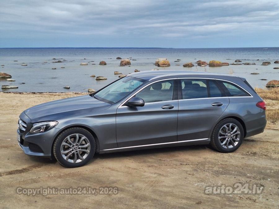 Grey Mercedes-Benz C-Class 2017 in Tallinn, with an engine capacity of 2.10 L and mileage of 309 thousand km for 11500 €, photo 3 on AUTOMOTO.COM.LV