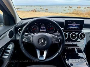 Grey Mercedes-Benz C-Class 2017 in Tallinn, with an engine capacity of 2.10 L and mileage of 309 thousand km for 11500 €, photo 9 on AUTOMOTO.COM.LV