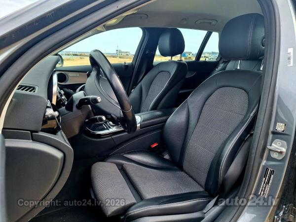 Grey Mercedes-Benz C-Class 2017 in Tallinn, with an engine capacity of 2.10 L and mileage of 309 thousand km for 11500 €, photo 11 on AUTOMOTO.COM.LV