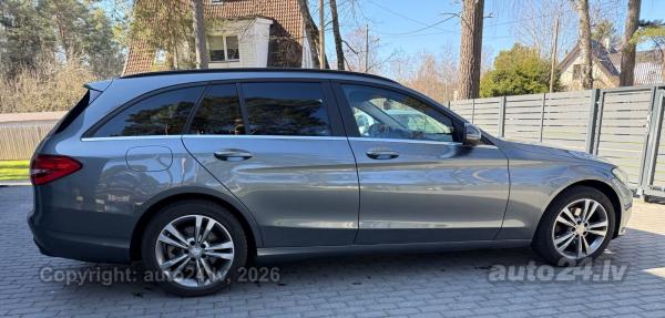 Grey Mercedes-Benz C-Class 2017 in Tallinn, with an engine capacity of 2.10 L and mileage of 172 thousand km for 14499 €, photo 4 on AUTOMOTO.COM.LV