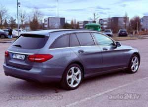 Grey Mercedes-Benz C-Class 2017 in Tallinn, with an engine capacity of 2.10 L and mileage of 235 thousand km for 17900 €, photo 5 on AUTOMOTO.COM.LV