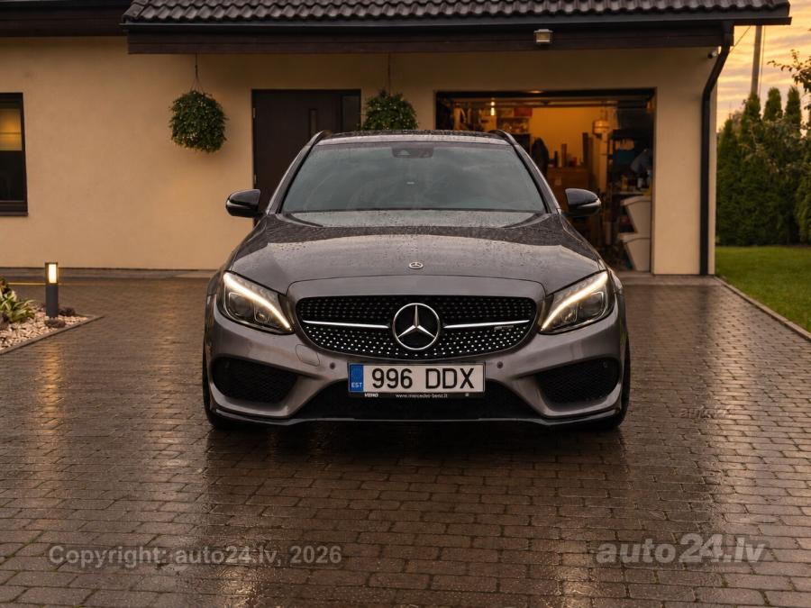 Pelēks Mercedes-Benz C-Class 2017 Tallina, ar dzinēja tilpumu 3.00 L un nobraukumu 210 tūkst. km par 27900 €, foto 3 vietnē AUTOMOTO.COM.LV