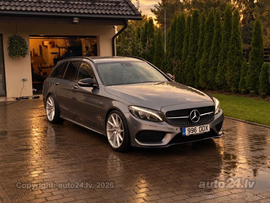 Pelēks Mercedes-Benz C-Class 2017 Tallina, ar dzinēja tilpumu 3.00 L un nobraukumu 210 tūkst. km par 27900 €, foto 4 vietnē AUTOMOTO.COM.LV