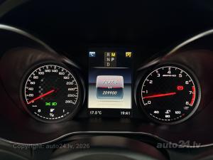 Pelēks Mercedes-Benz C-Class 2017 Tallina, ar dzinēja tilpumu 3.00 L un nobraukumu 210 tūkst. km par 27900 €, foto 19 vietnē AUTOMOTO.COM.LV