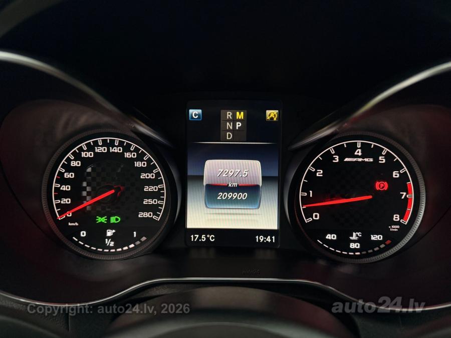 Pelēks Mercedes-Benz C-Class 2017 Tallina, ar dzinēja tilpumu 3.00 L un nobraukumu 210 tūkst. km par 27900 €, foto 19 vietnē AUTOMOTO.COM.LV