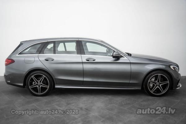 Grey Mercedes-Benz C-Class 2017 in Tallinn, with an engine capacity of 2.00 L and mileage of 196 thousand km for 12999 €, photo 5 on AUTOMOTO.COM.LV