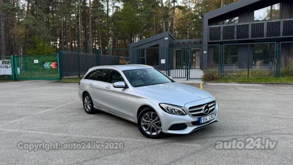 Grey Mercedes-Benz C-Class 2017 in Tallinn, with an engine capacity of 2.10 L and mileage of 238 thousand km for 13890 €, photo 4 on AUTOMOTO.COM.LV
