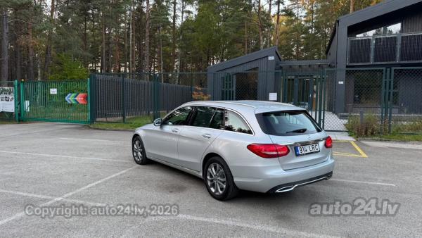 Grey Mercedes-Benz C-Class 2017 in Tallinn, with an engine capacity of 2.10 L and mileage of 238 thousand km for 13890 €, photo 5 on AUTOMOTO.COM.LV