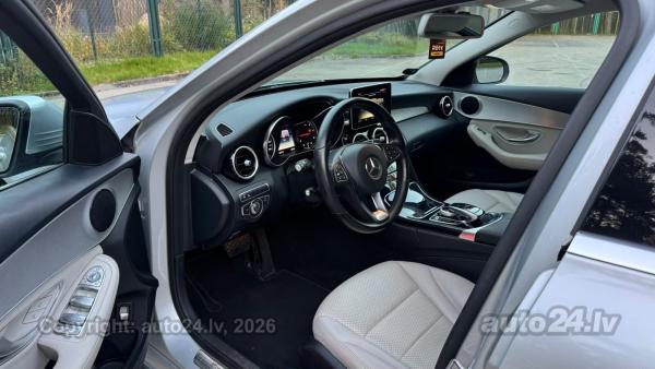 Grey Mercedes-Benz C-Class 2017 in Tallinn, with an engine capacity of 2.10 L and mileage of 238 thousand km for 13890 €, photo 10 on AUTOMOTO.COM.LV