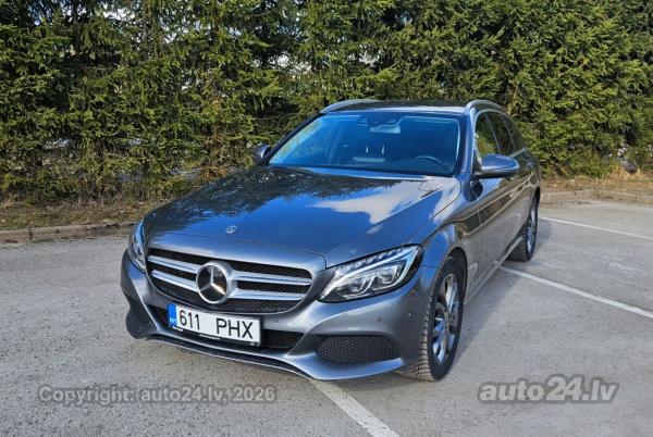 Pelēks Mercedes-Benz C-Class 2018 Tallina, ar dzinēja tilpumu 2.10 L un nobraukumu 136 tūkst. km par 23500 €, foto  vietnē AUTOMOTO.COM.LV