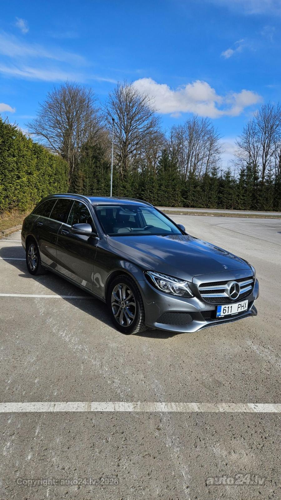 Grey Mercedes-Benz C-Class 2018 in Tallinn, with an engine capacity of 2.10 L and mileage of 136 thousand km for 23500 €, photo 2 on AUTOMOTO.COM.LV