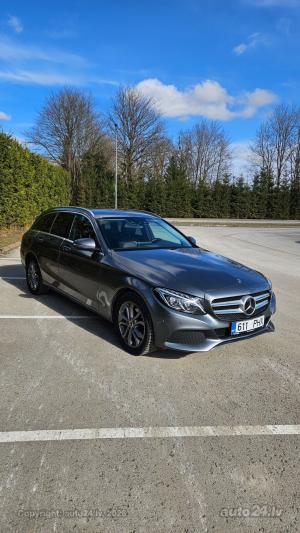 Grey Mercedes-Benz C-Class 2018 in Tallinn, with an engine capacity of 2.10 L and mileage of 136 thousand km for 23500 €, photo 8 on AUTOMOTO.COM.LV