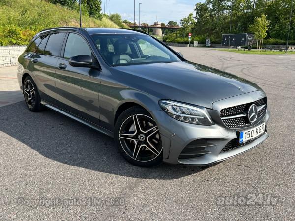 Grey Mercedes-Benz C-Class 2018 in Tallinn, with an engine capacity of 2.00 L and mileage of 239 thousand km for 14500 €, photo 2 on AUTOMOTO.COM.LV