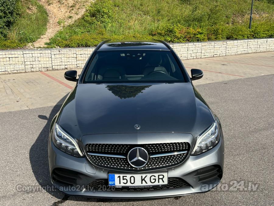 Pelēks Mercedes-Benz C-Class 2018 Tallina, ar dzinēja tilpumu 2.00 L un nobraukumu 239 tūkst. km par 14500 €, foto 4 vietnē AUTOMOTO.COM.LV