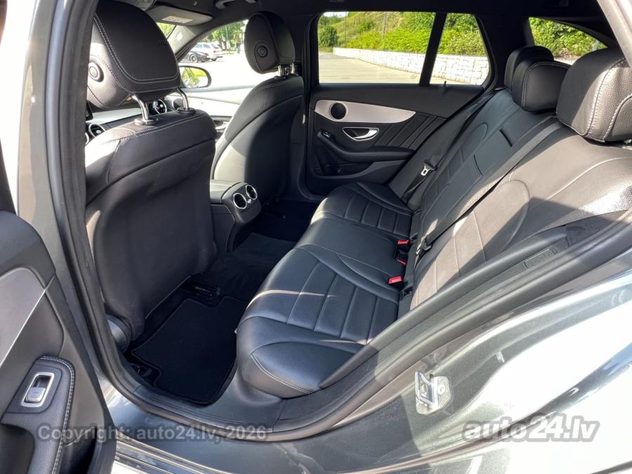 Pelēks Mercedes-Benz C-Class 2018 Tallina, ar dzinēja tilpumu 2.00 L un nobraukumu 239 tūkst. km par 14500 €, foto 20 vietnē AUTOMOTO.COM.LV