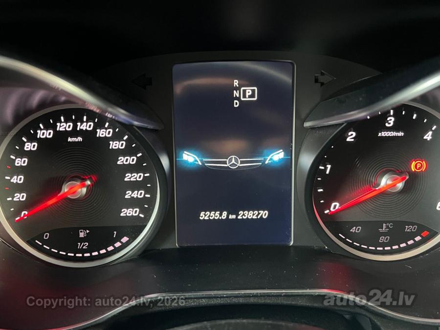 Pelēks Mercedes-Benz C-Class 2018 Tallina, ar dzinēja tilpumu 2.00 L un nobraukumu 239 tūkst. km par 14500 €, foto 21 vietnē AUTOMOTO.COM.LV