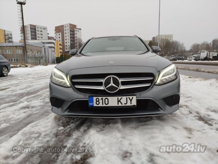 Pelēks Mercedes-Benz C-Class 2019 Tallina, ar dzinēja tilpumu 2.00 L un nobraukumu 184 tūkst. km par 14999 €, foto 2 vietnē AUTOMOTO.COM.LV