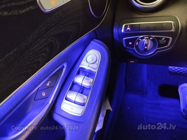 Grey Mercedes-Benz C-Class 2019 in Tallinn, with an engine capacity of 2.00 L and mileage of 184 thousand km for 14999 €, photo 11 on AUTOMOTO.COM.LV