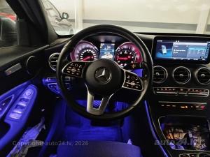 Pelēks Mercedes-Benz C-Class 2019 Tallina, ar dzinēja tilpumu 2.00 L un nobraukumu 184 tūkst. km par 14999 €, foto 12 vietnē AUTOMOTO.COM.LV