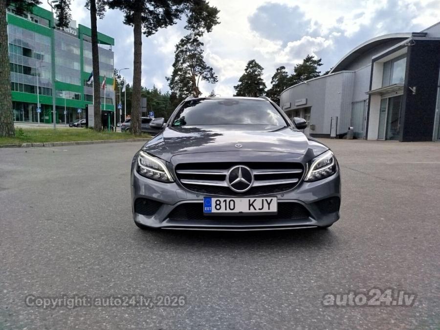 Pelēks Mercedes-Benz C-Class 2019 Tallina, ar dzinēja tilpumu 2.00 L un nobraukumu 184 tūkst. km par 14999 €, foto 29 vietnē AUTOMOTO.COM.LV