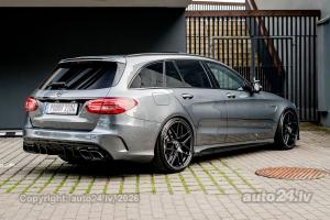 Pelēks Mercedes-Benz C-Class 2019 Pērnava, ar dzinēja tilpumu 4.00 L un nobraukumu 127 tūkst. km par 41900 €, foto 9 vietnē AUTOMOTO.COM.LV
