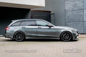 Pelēks Mercedes-Benz C-Class 2019 Pērnava, ar dzinēja tilpumu 4.00 L un nobraukumu 127 tūkst. km par 41900 €, foto 10 vietnē AUTOMOTO.COM.LV